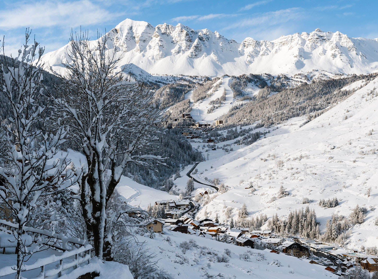 Vars Skiing Holidays | Ski Apartments | Peak Retreats