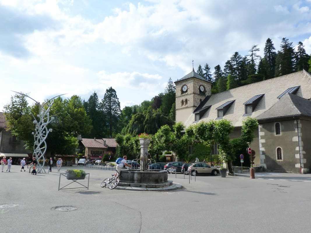 Samoens Summer Holidays | Lakes & Mountains | Peak Retreats