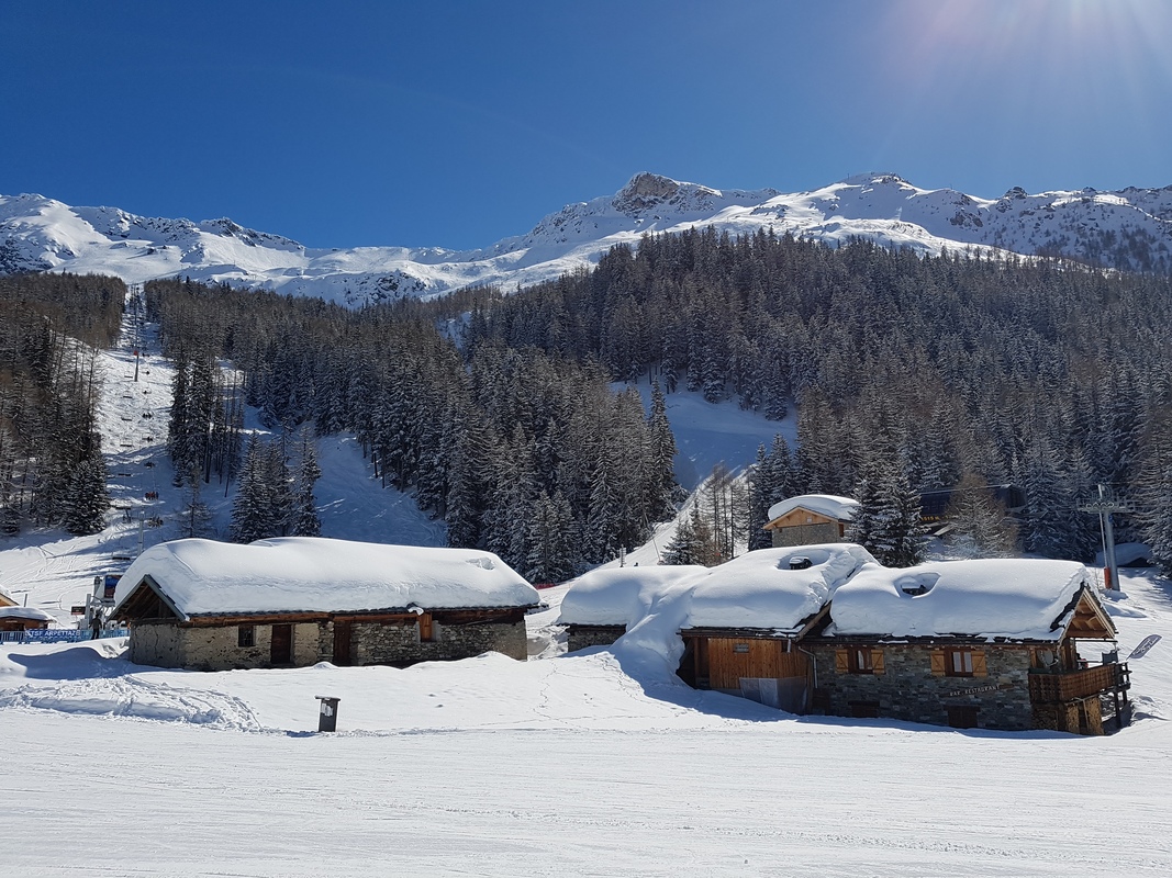 Sainte Foy Skiing Holidays | Ski Apartments | Peak Retreats