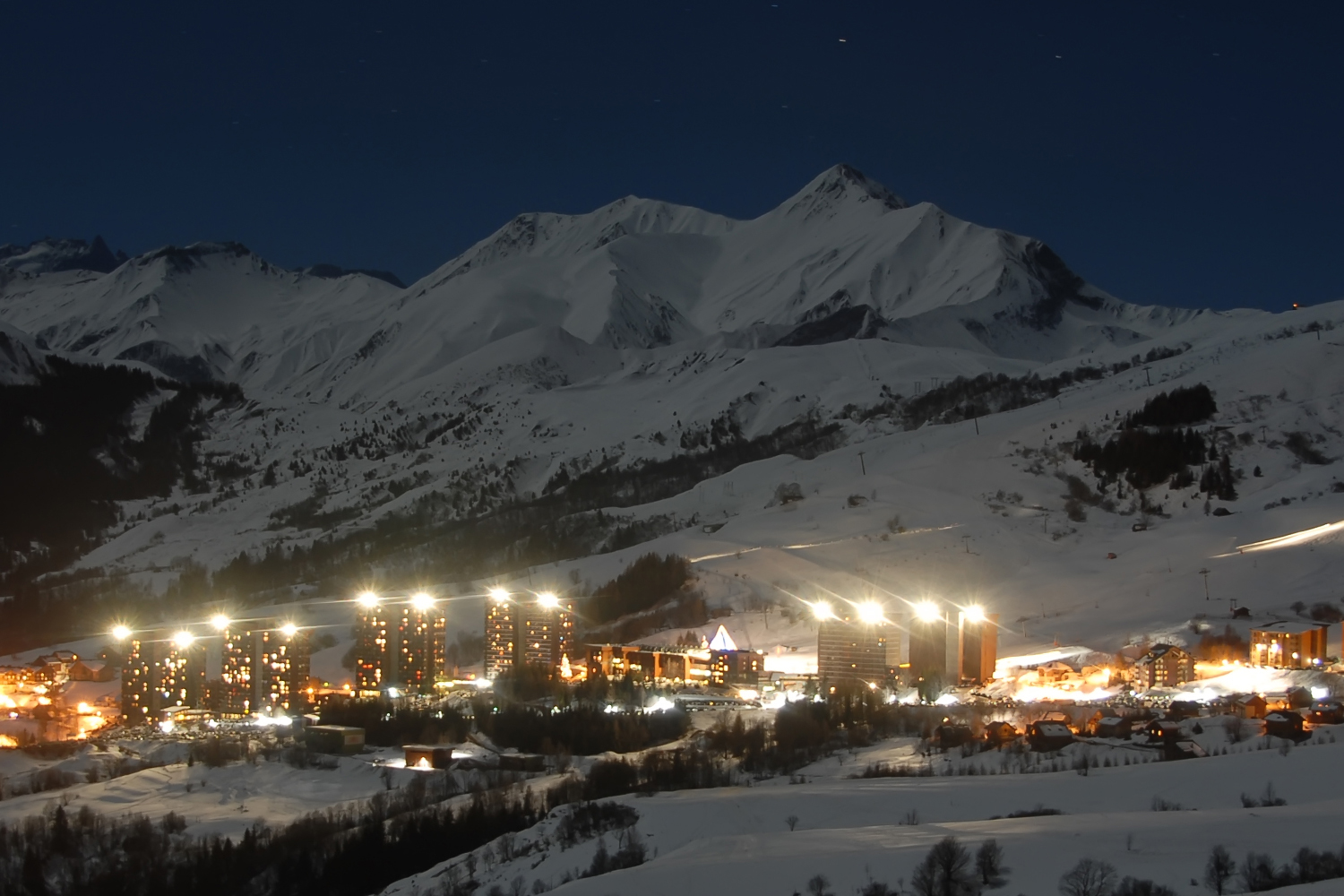 Le Corbier Skiing Holidays | Ski Apartments | Peak Retreats