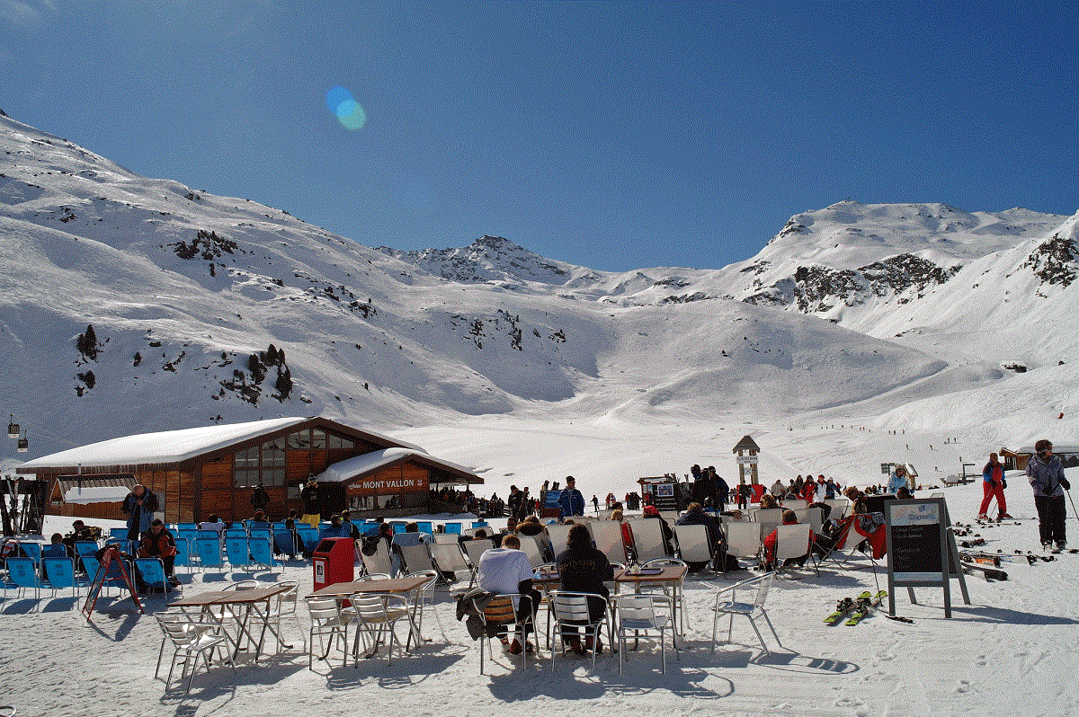 Meribel Ski Holidays | Ski Apartments Meribel | Peak Retreats