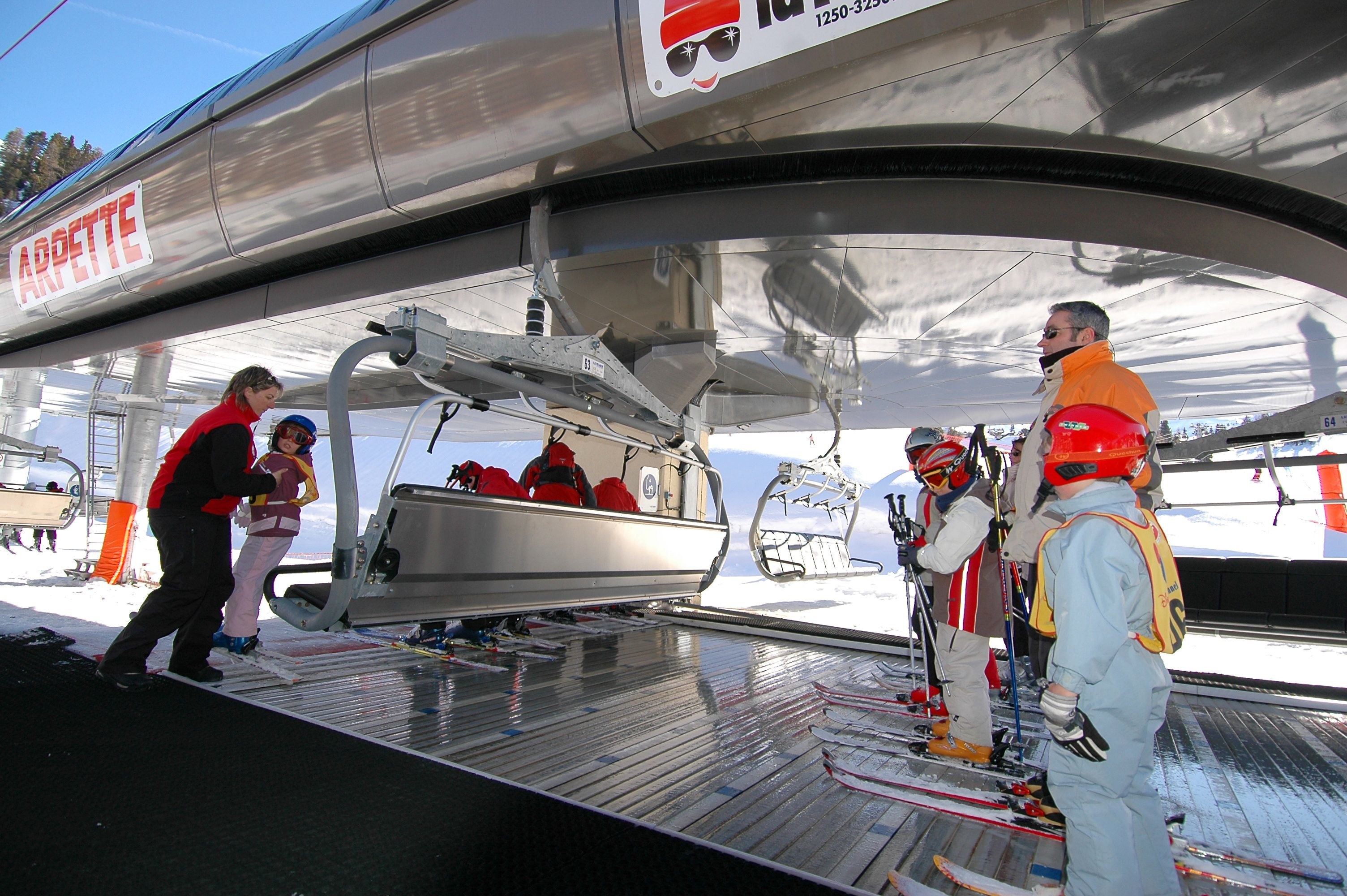 Les Coches Skiing Holidays | Ski Apartments | Peak Retreats