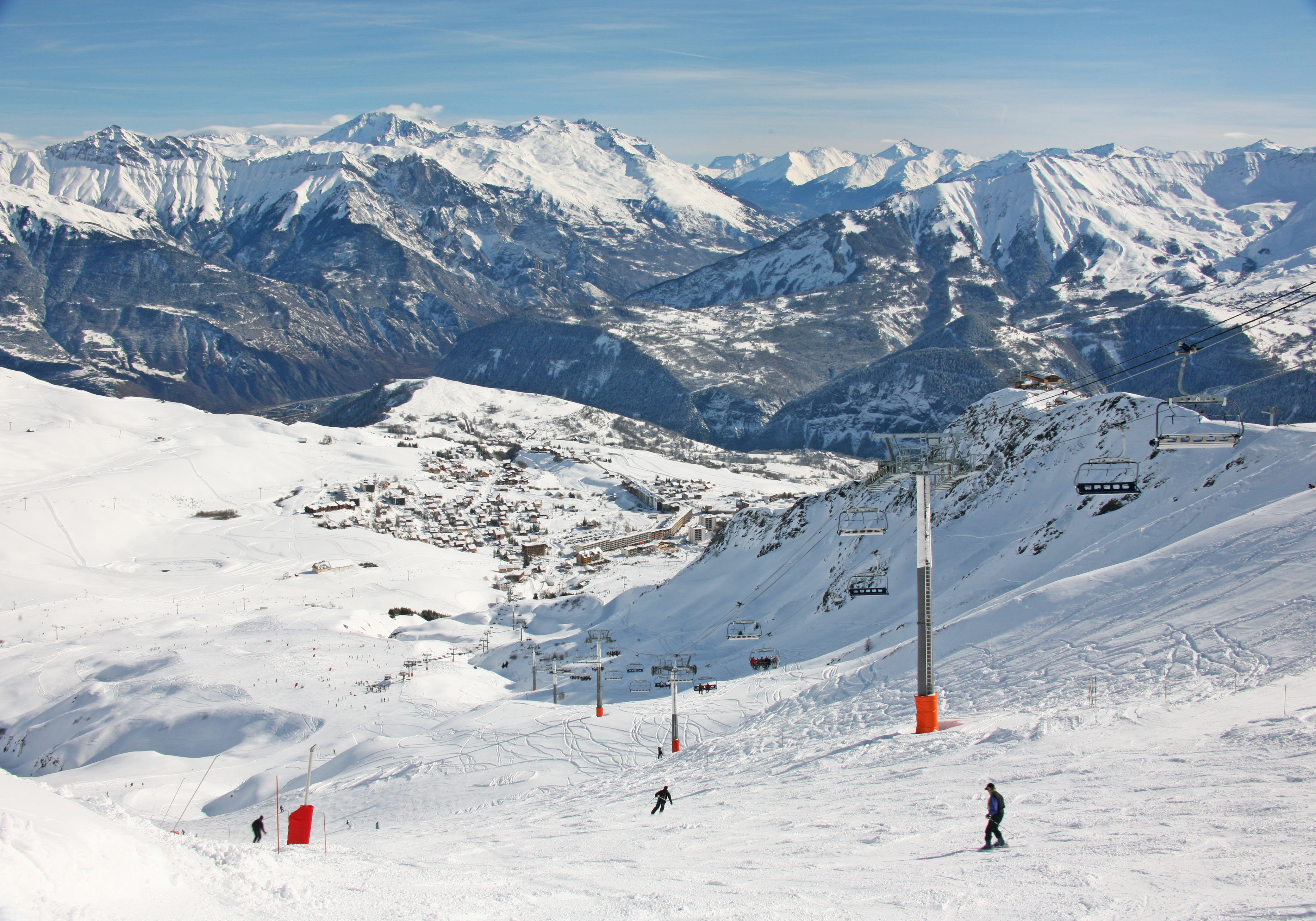 La Toussuire Skiing Holidays | Ski Apartments | Peak Retreats