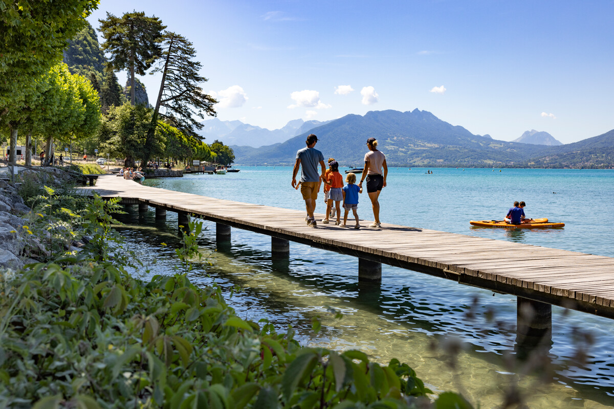 Lake Annecy Summer Holidays | Lakes & Mountains | Peak Retreats