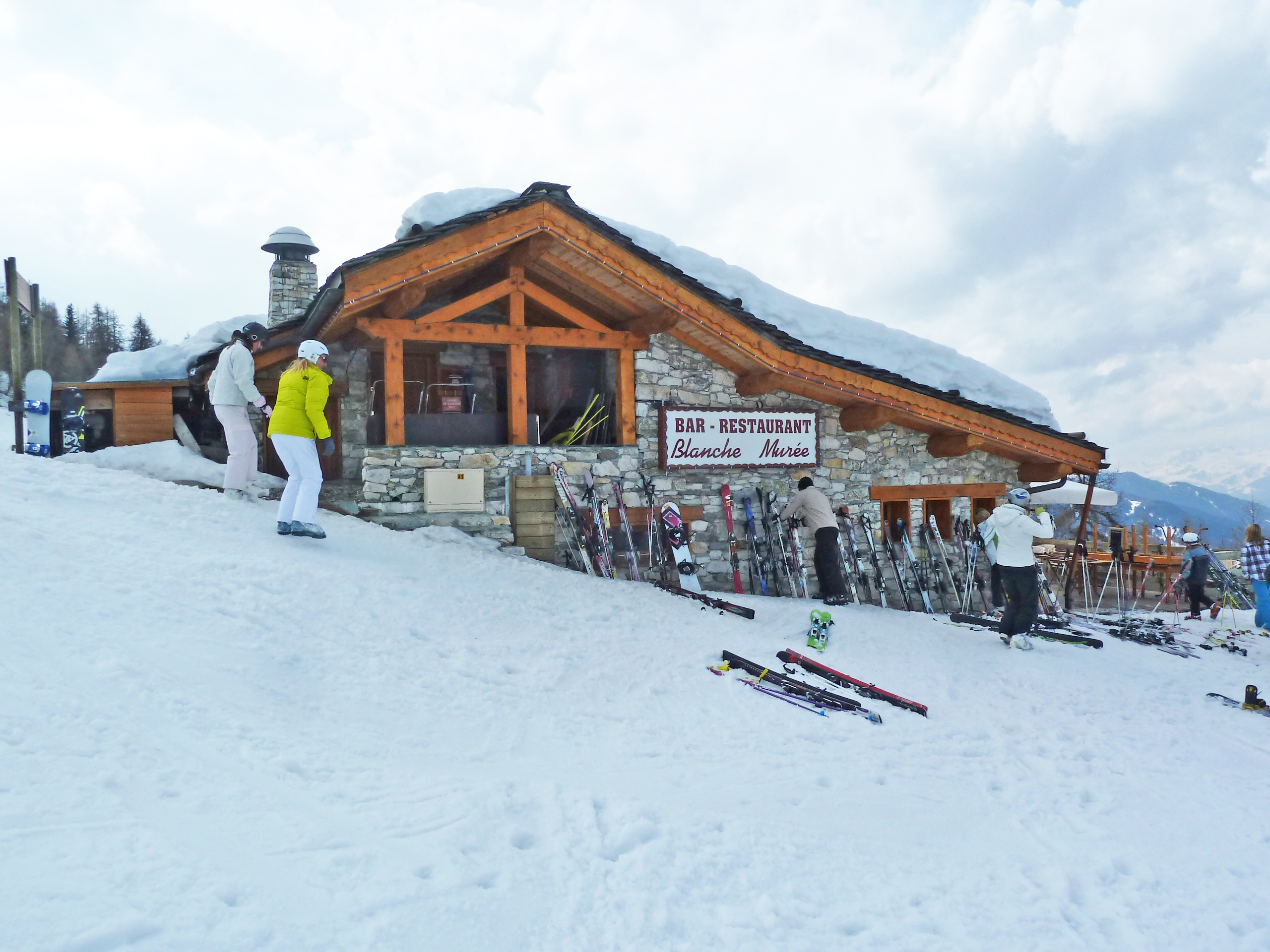 Peisey Vallandry Skiing Holidays | Ski Apartments | Peak Retreats