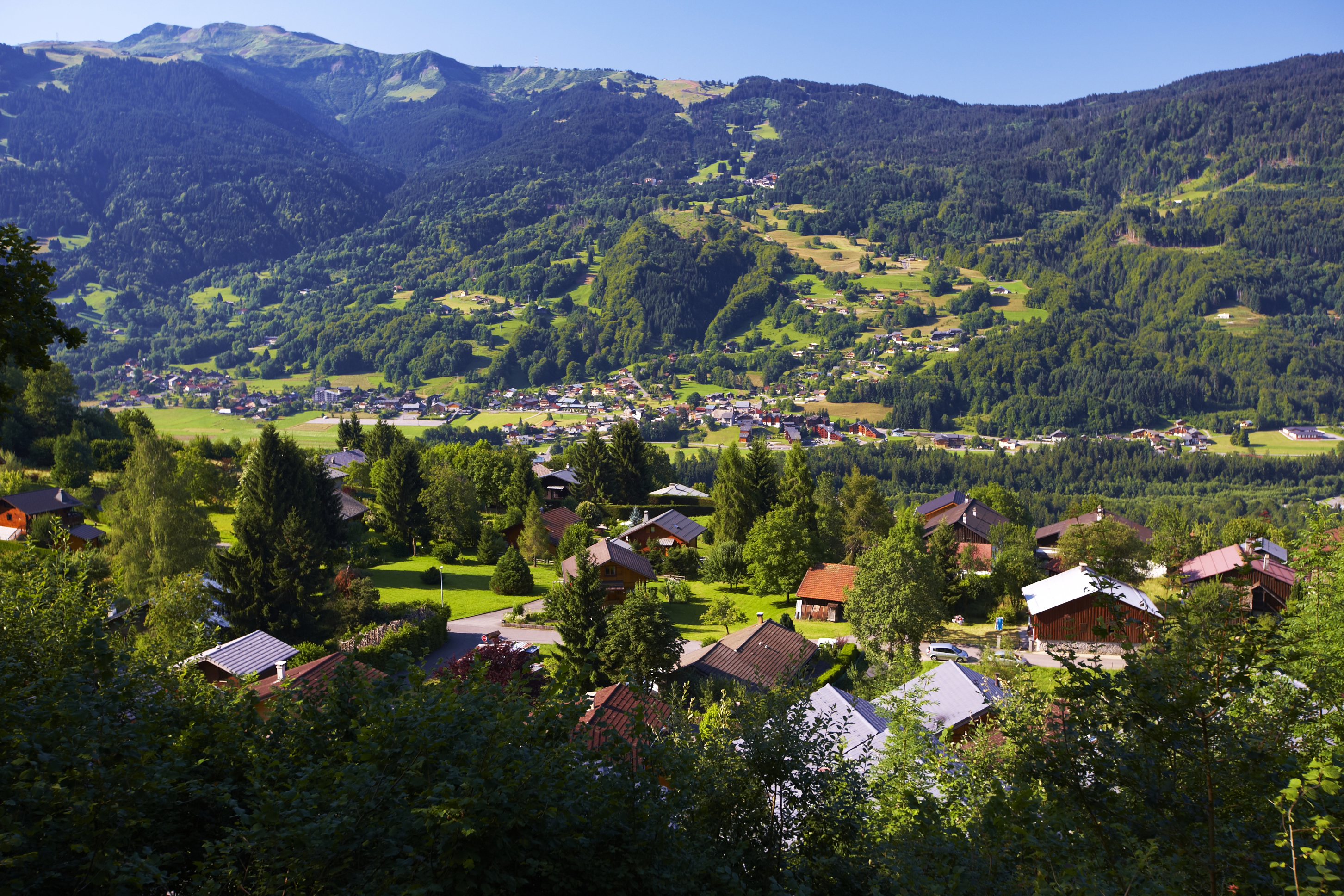 Grand Massif Summer Holidays | Lakes & Mountains | Peak Retreats