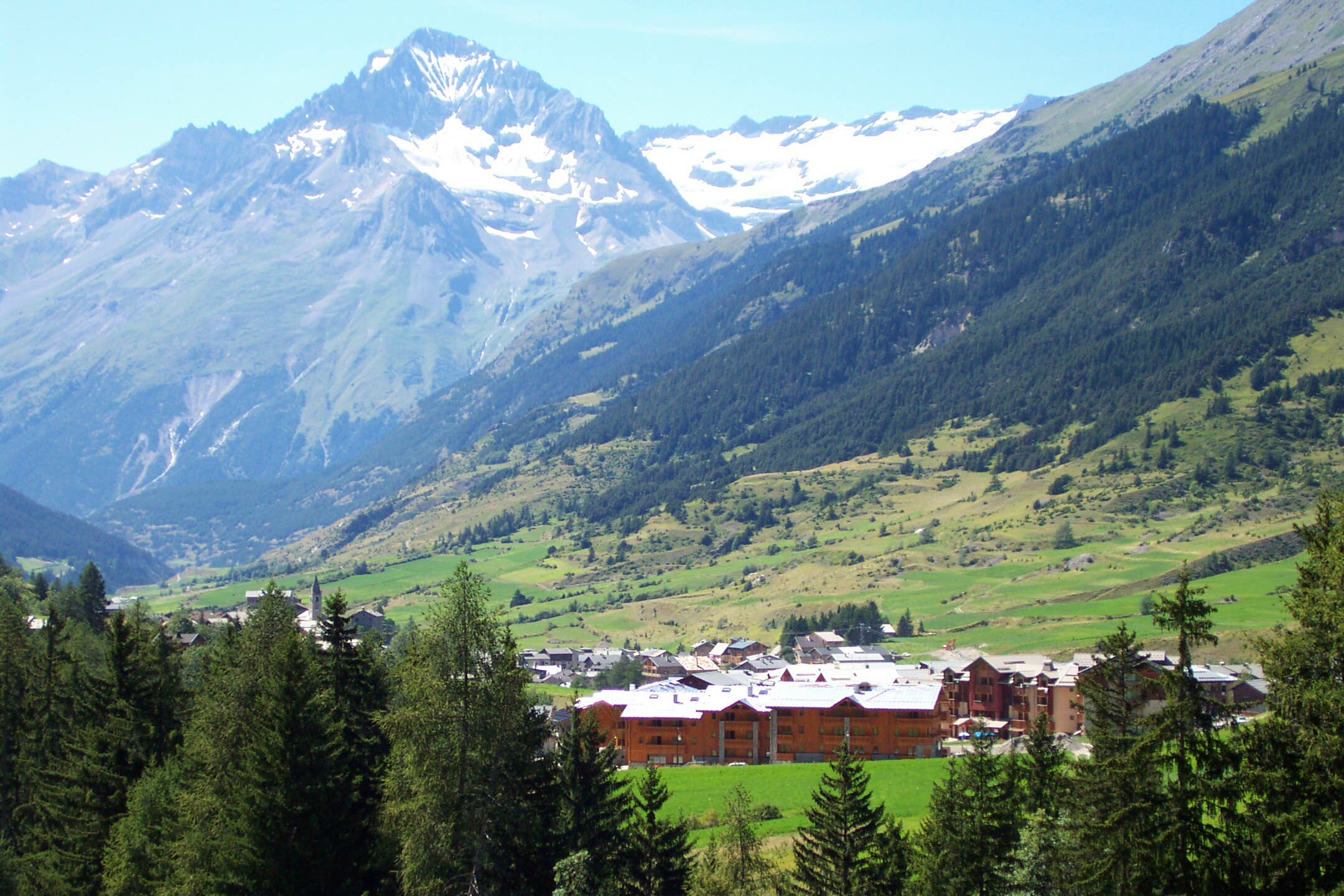 Val Cenis Summer Holidays | Lakes & Mountains | Peak Retreats