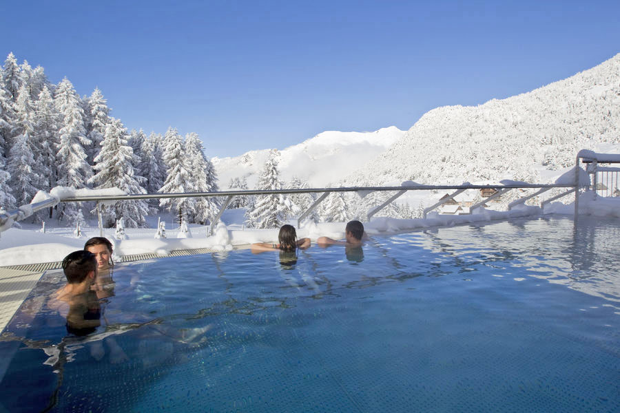 Montgenevre Skiing Holidays | Ski Apartments | Peak Retreats